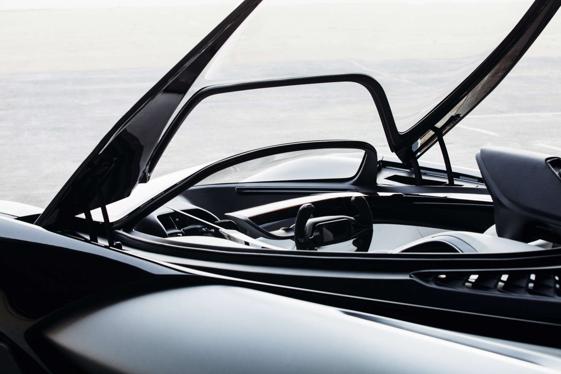 FF ZERO 1 | 一部汇集众多概念的电动车 | Faraday Future